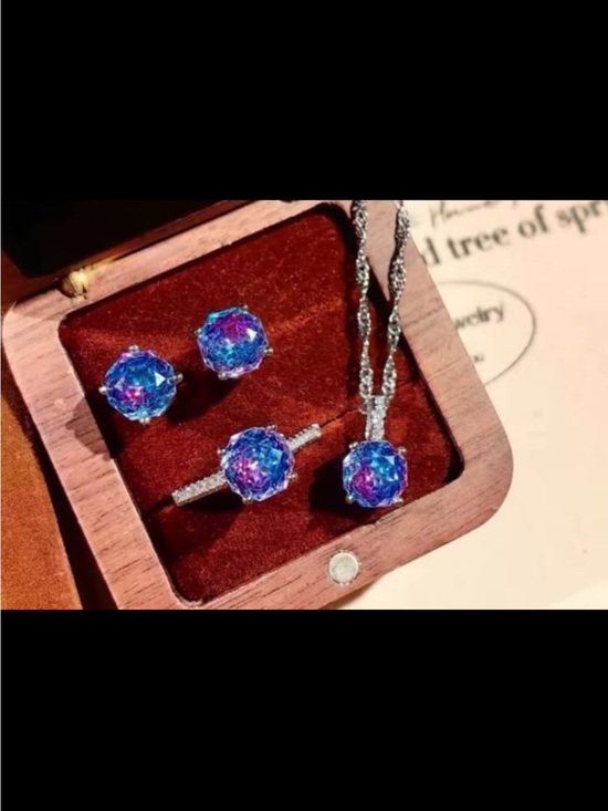 Nordstrom | Jewelry | Rose Cut Blue Lavender Crystal Set Paired ...
